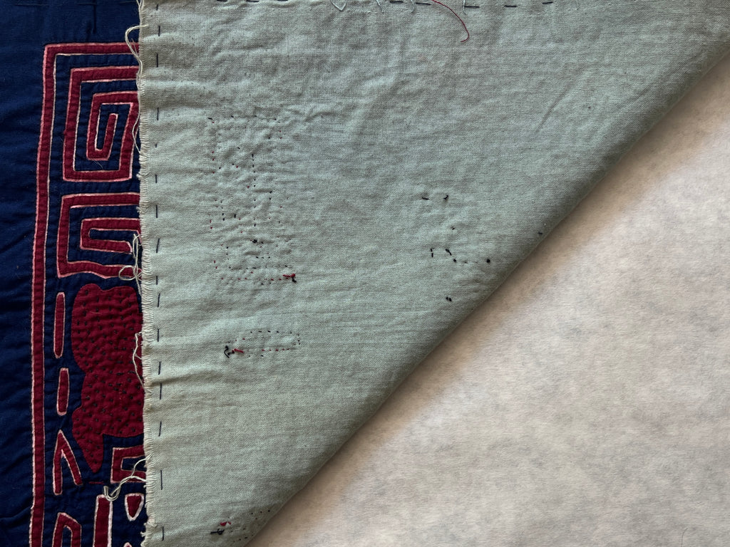 Manuel Guerrero Guna Mola Cloth - 11" x 1'2 – HEIRLOOM