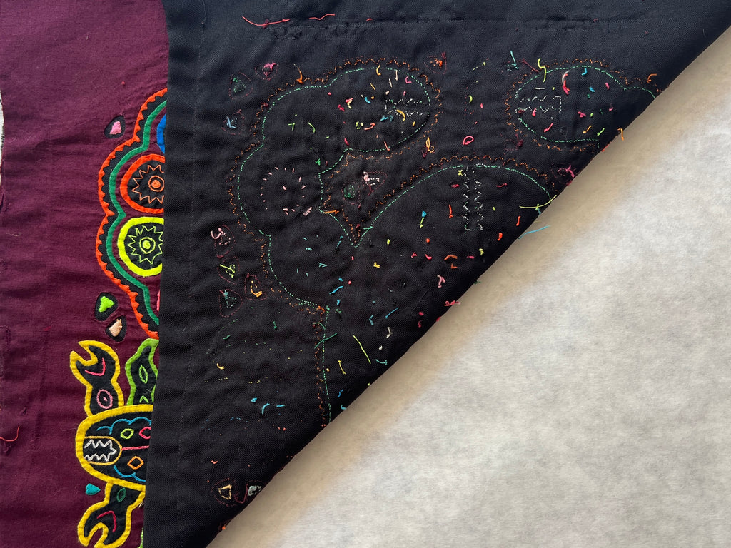 Scorpions Guna Mola Cloth - 1' x 1'4 – HEIRLOOM