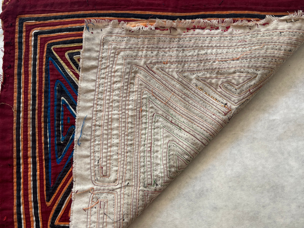 Burgundy Guna Mola Cloth - 1'3 x 1'5 – HEIRLOOM