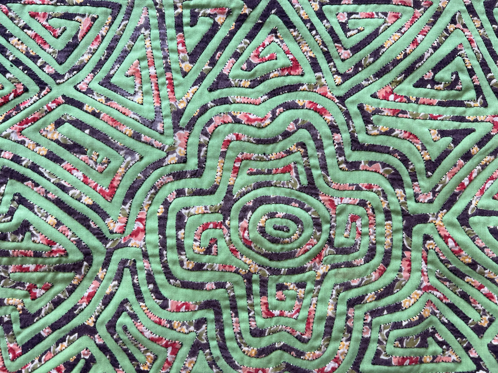 Floral Maze Guna Mola Cloth - 1' x 1'2 – HEIRLOOM