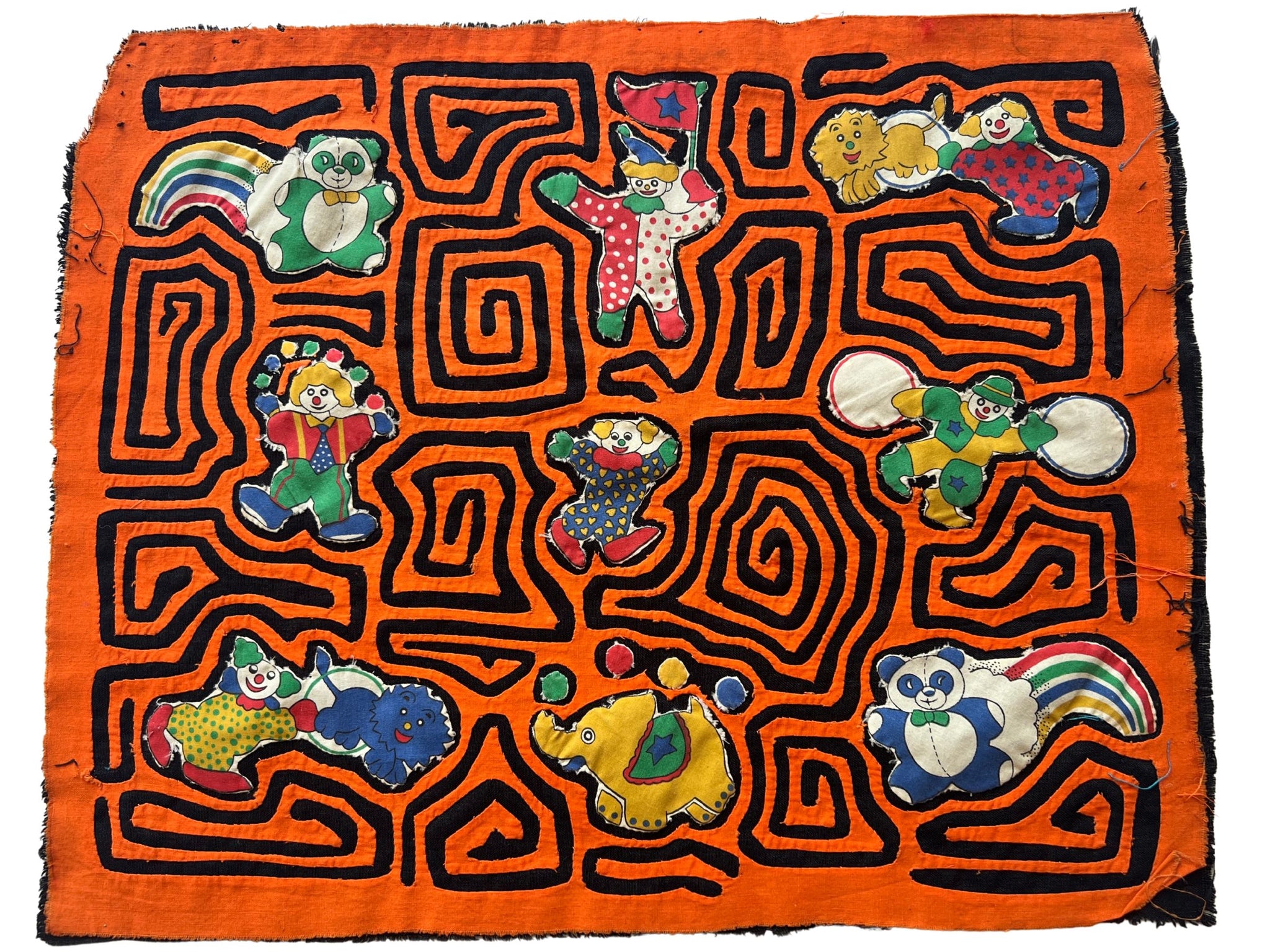 Clowns Guna Mola Cloth - 1'3 x 1'6 – HEIRLOOM