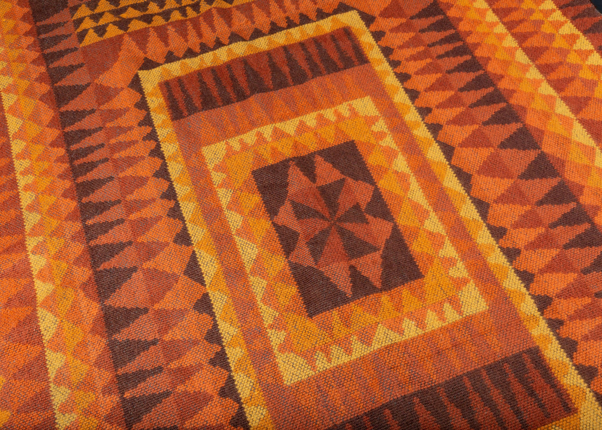 Mid Century Scandinavian Rya Rug - 6'3 x 9'9 – HEIRLOOM