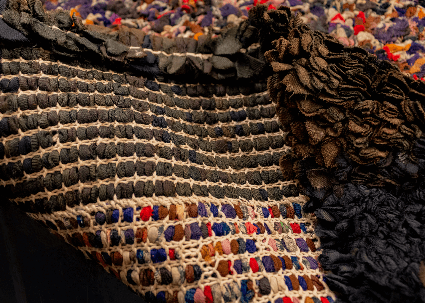 Antique Shaker Confetti Rug - 2'3 x 3' – HEIRLOOM