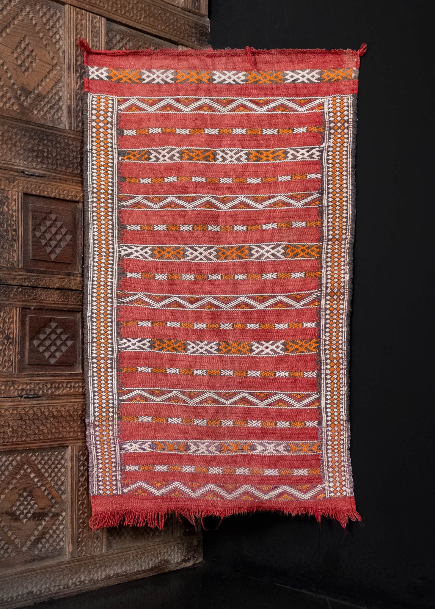 Small Moroccan Kilim - 2'3 x 3'9 – HEIRLOOM
